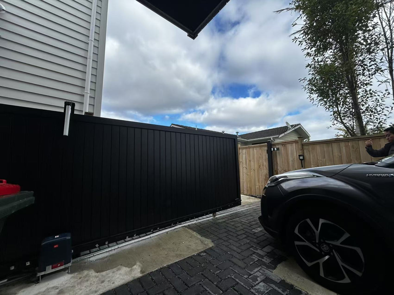 Aluminium Driveway Gates NZ – Secure & Stylish Entry | GC Living – GCliving